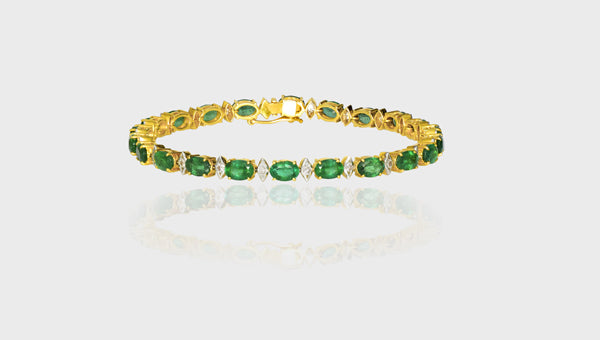 Introducing our Emerald Oval and Diamond Bracelet, a symbol of opulenc – Surana Jewellers of Jaipur